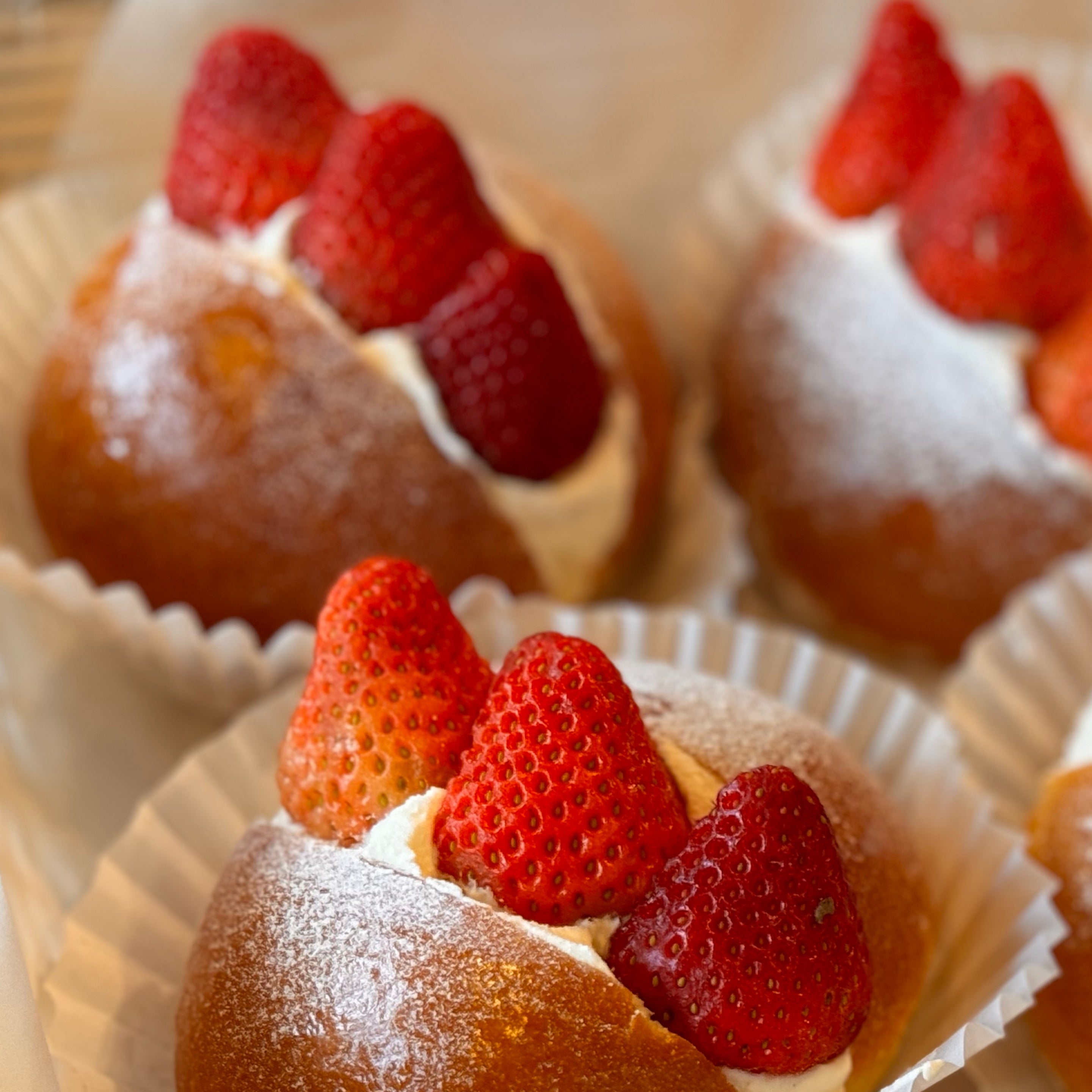 Maritozzi Gift Set (3 Buns) | FUJI BAKERY Seattle